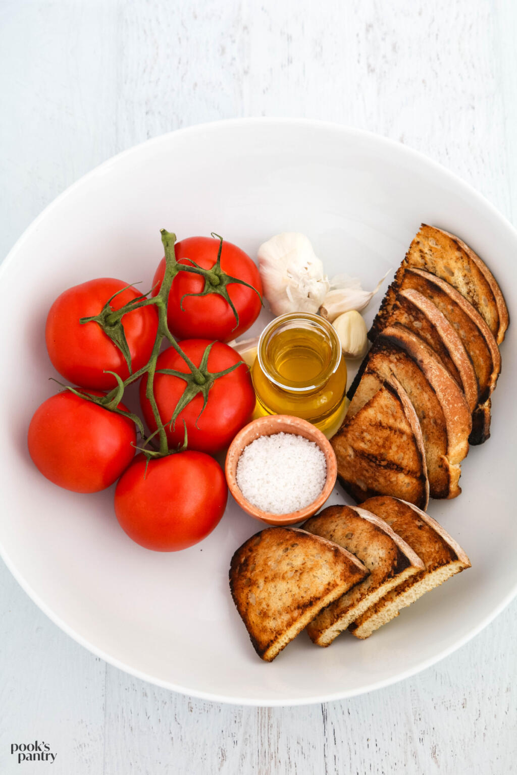 Catalan tomato bread recipe (pa amb tomàquet) - Pook's Pantry Recipe Blog
